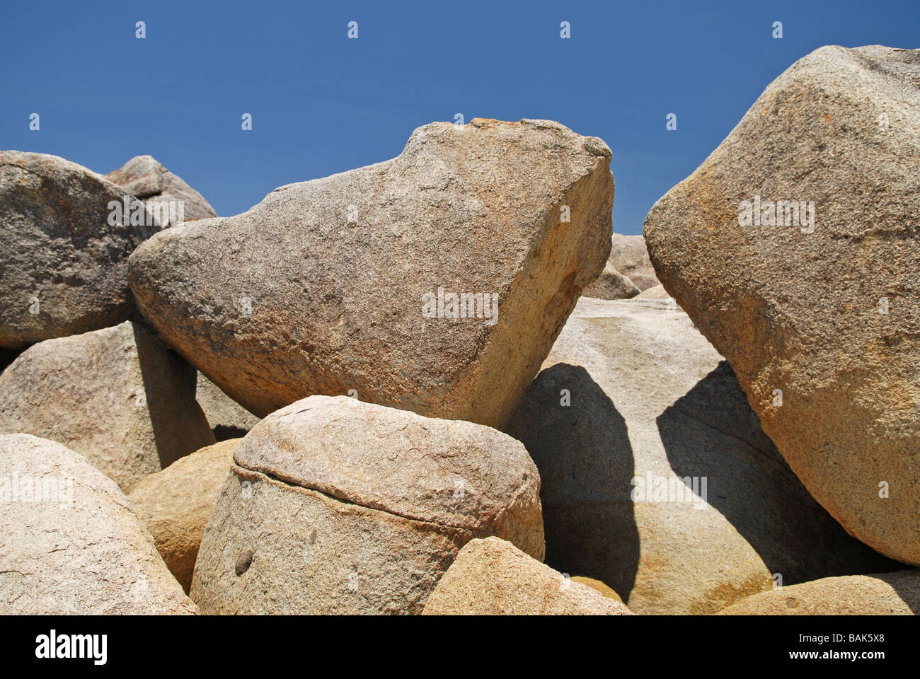 Rocce fisse immagini e fotografie stock ad alta risoluzione - Alamy