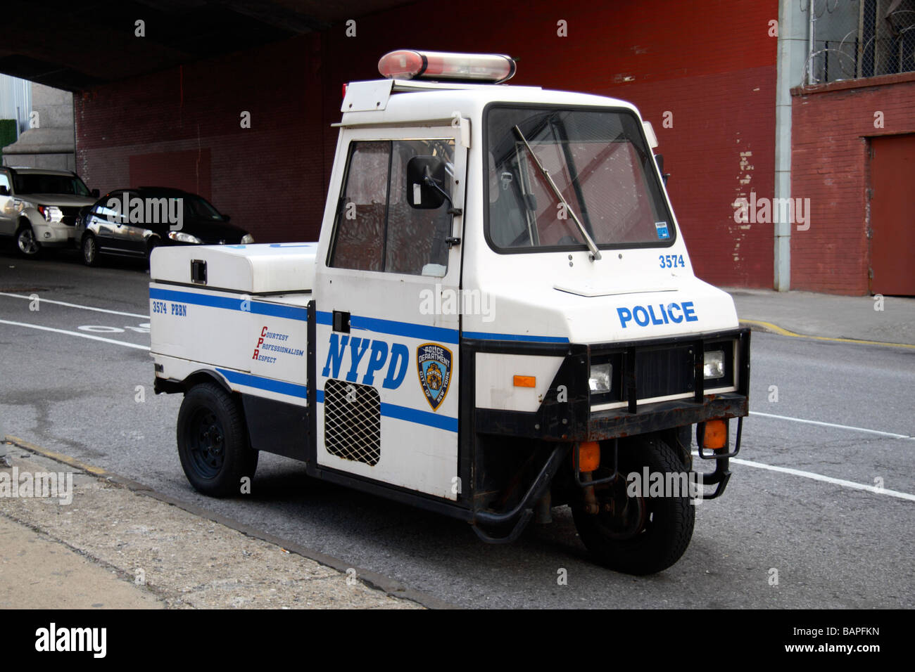 Furgone a tre ruote immagini e fotografie stock ad alta risoluzione - Alamy