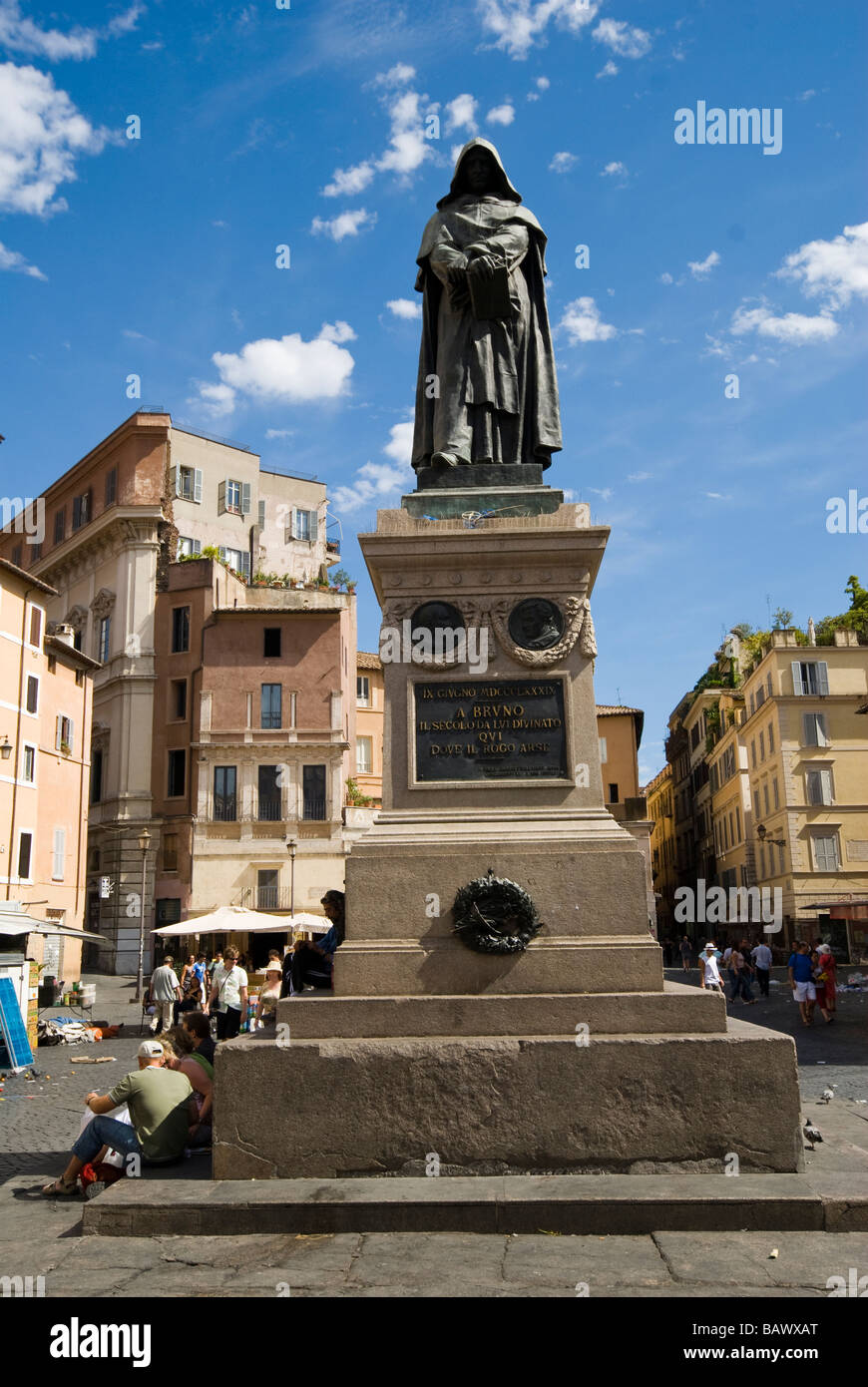 Giordano bruno statue immagini e fotografie stock ad alta risoluzione - Alamy