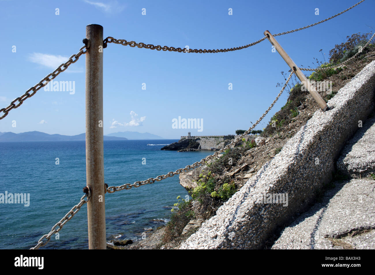 Vecchie catene portuali immagini e fotografie stock ad alta risoluzione ...