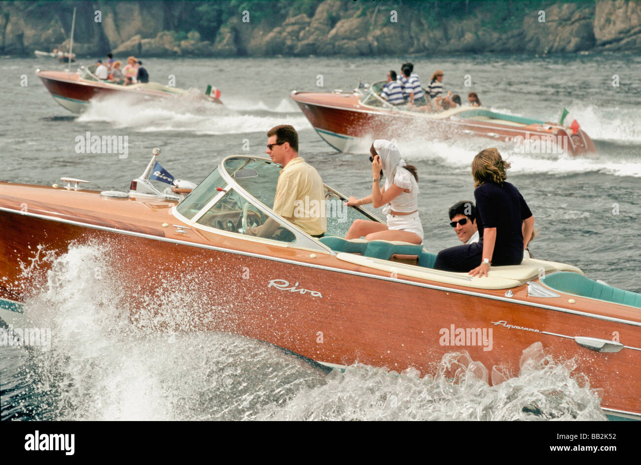 Riva aquarama immagini e fotografie stock ad alta risoluzione - Alamy