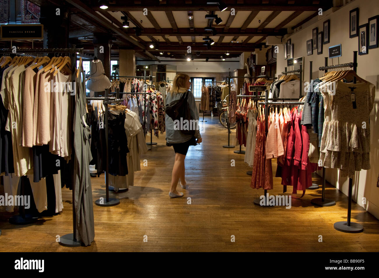Libertys of london immagini e fotografie stock ad alta risoluzione - Alamy