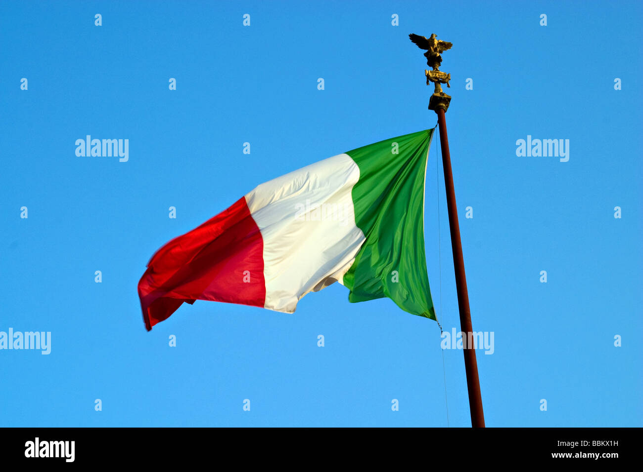 Bandiera italiana roma immagini e fotografie stock ad alta risoluzione ...