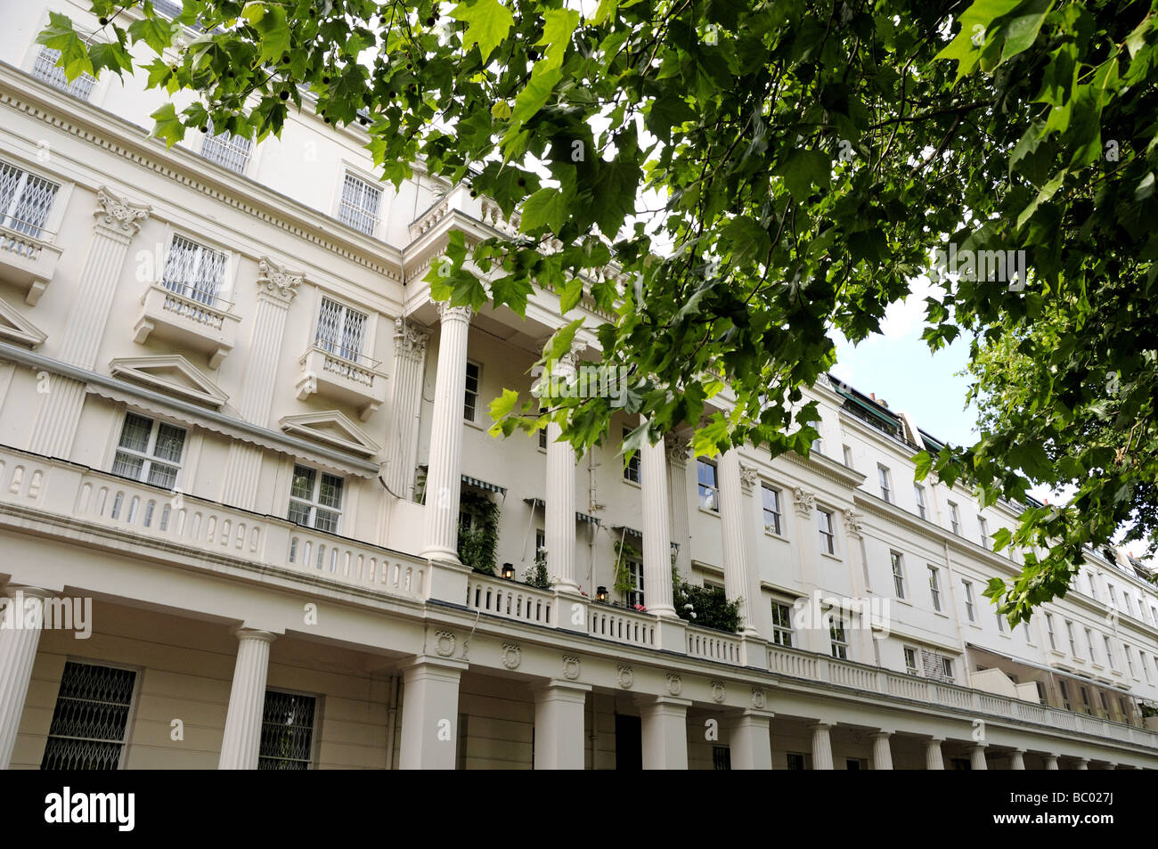 Eaton square immagini e fotografie stock ad alta risoluzione - Alamy