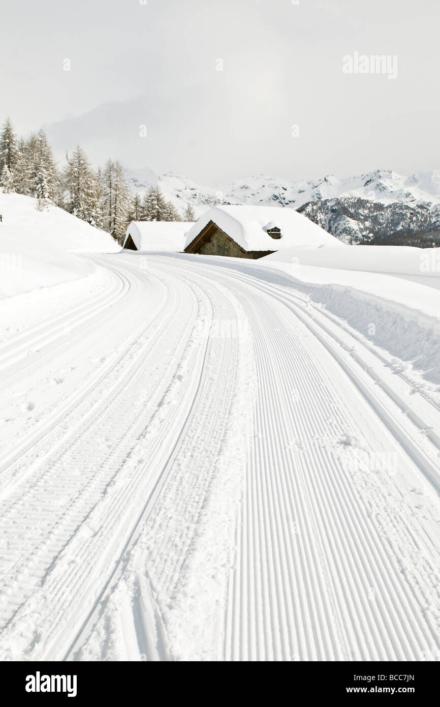 Italia paesaggi paesaggio verticale immagini e fotografie stock ad alta ...
