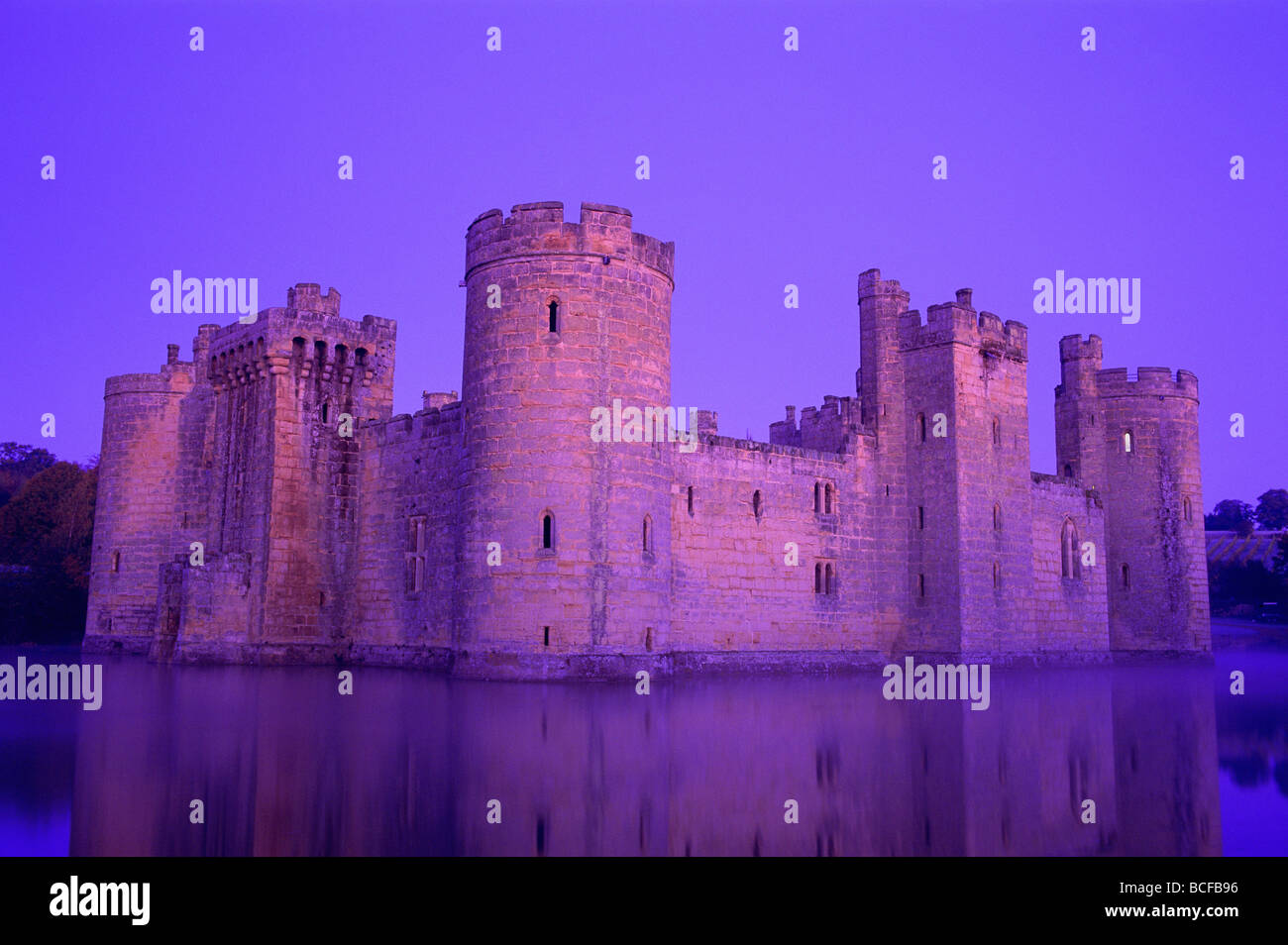 Fossato del castello di bodiam immagini e fotografie stock ad alta ...