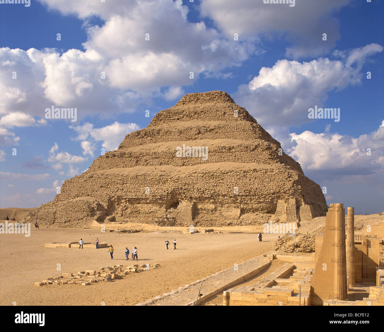 Piramide A Gradoni Di Zoser Immagini e Fotos Stock - Alamy
