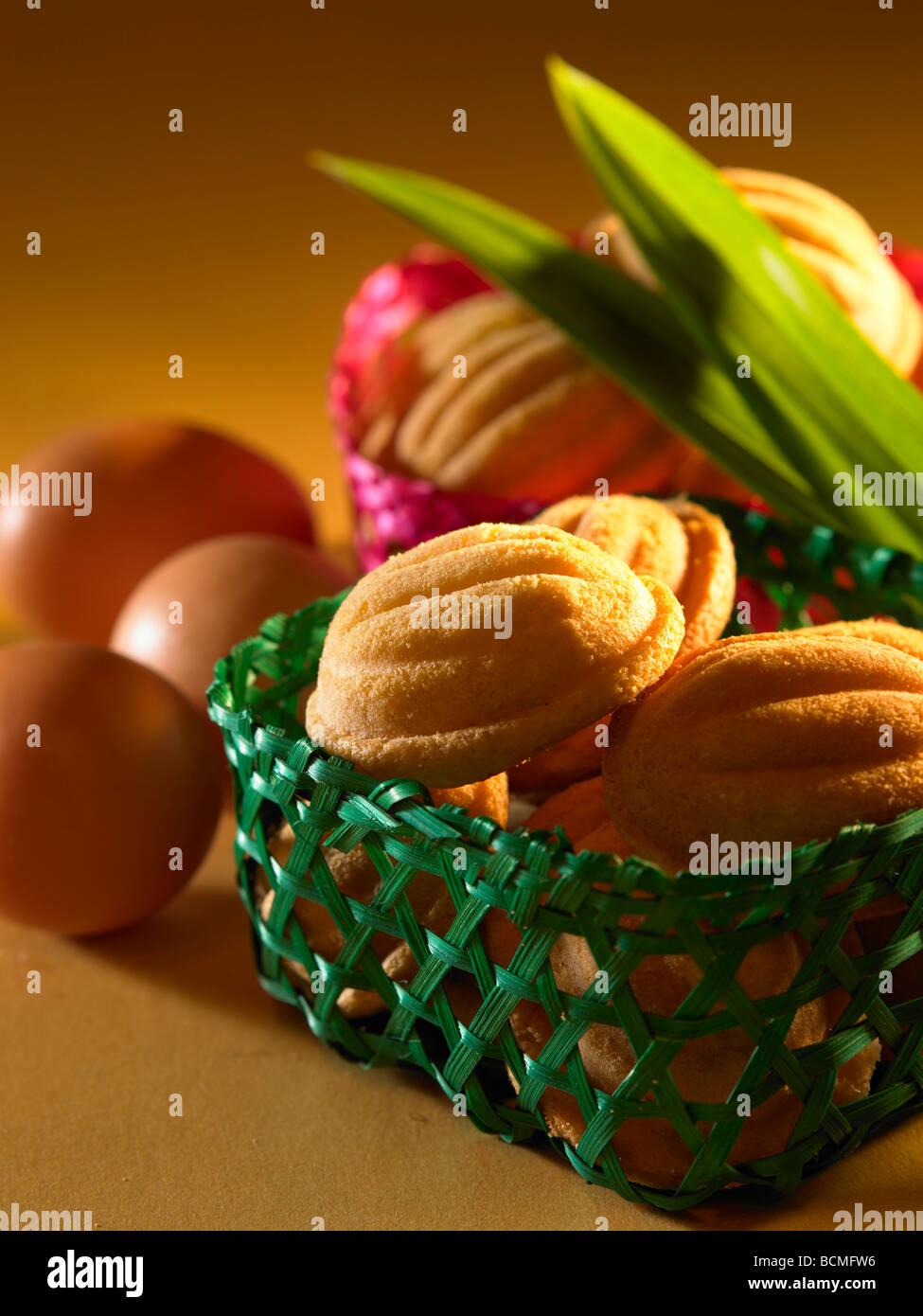 Kuih raya immagini e fotografie stock ad alta risoluzione - Alamy