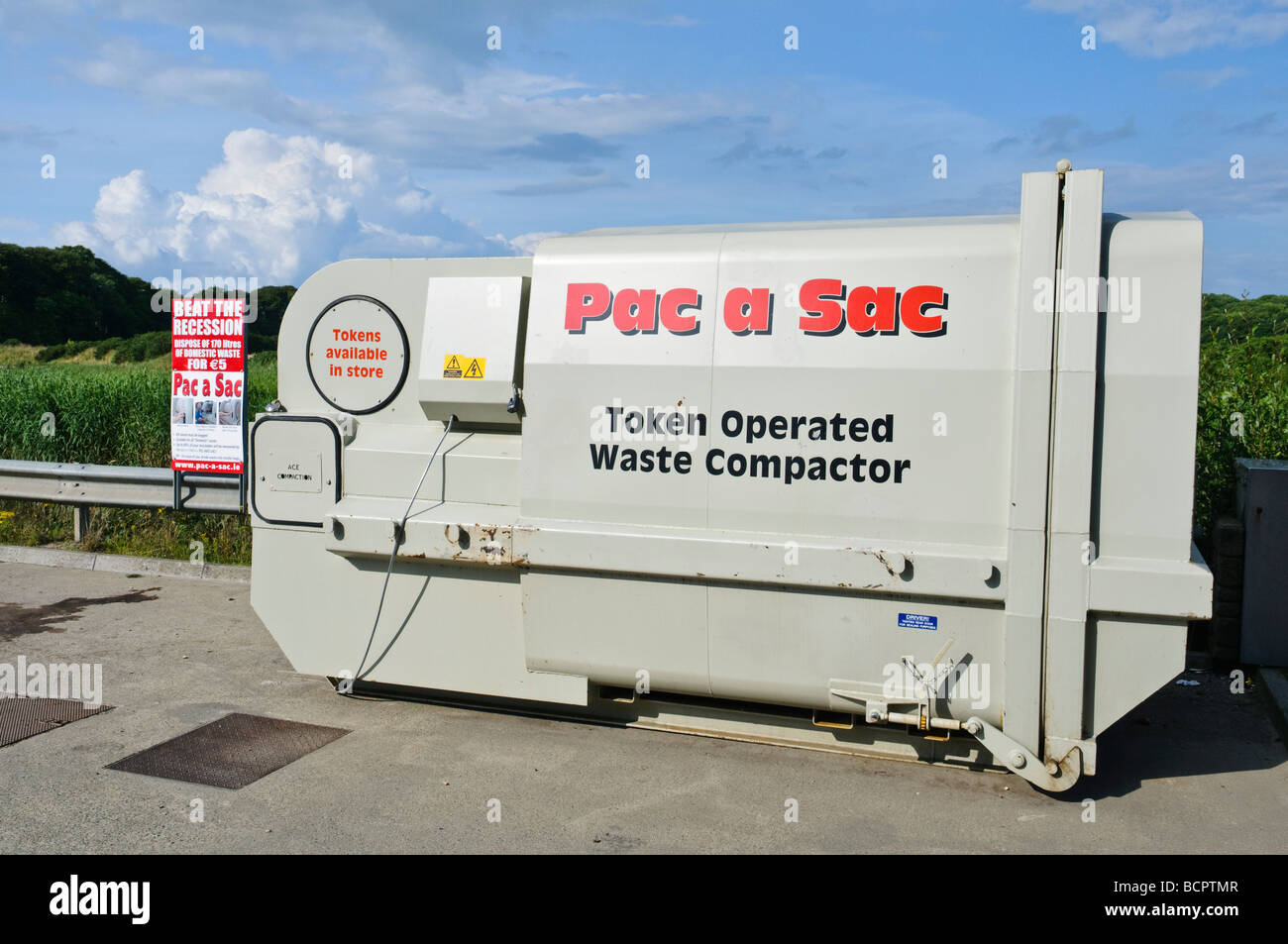 Compattatore di rifiuti immagini e fotografie stock ad alta risoluzione ...