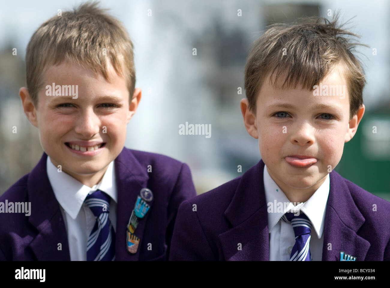 Ragazzi fuori scuola immagini e fotografie stock ad alta risoluzione ...