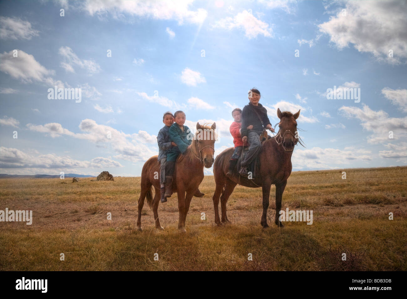 Mongol girl immagini e fotografie stock ad alta risoluzione - Alamy