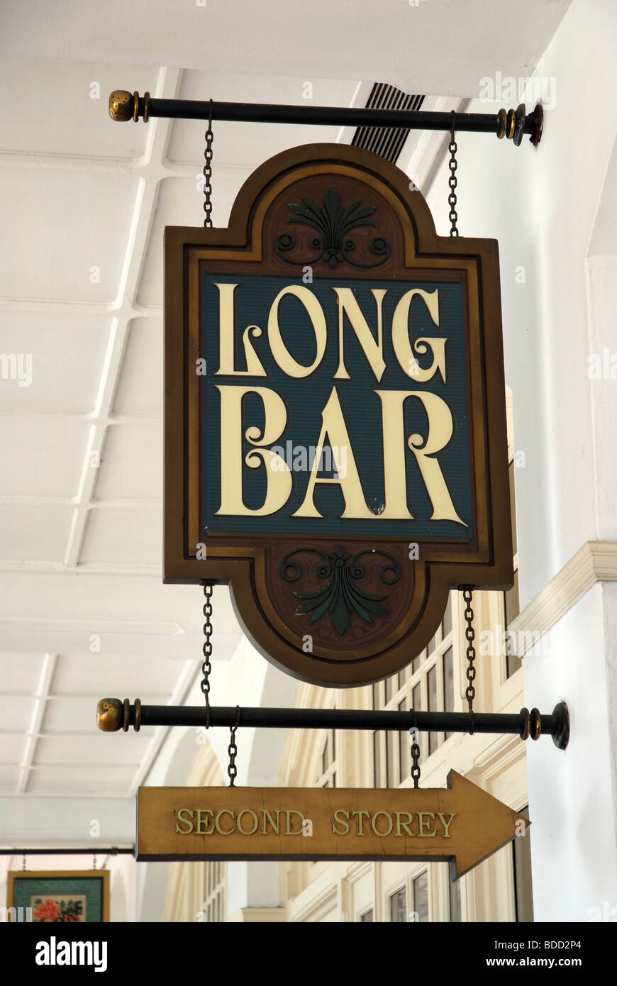 Segno per il lungo bar, Raffles Hotel, Singapore Foto stock - Alamy