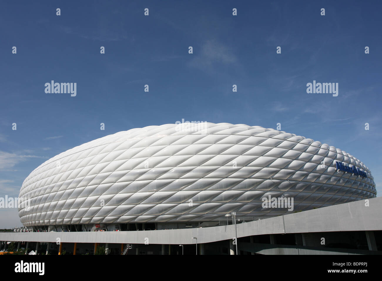 The allianz arena in munich immagini e fotografie stock ad alta ...