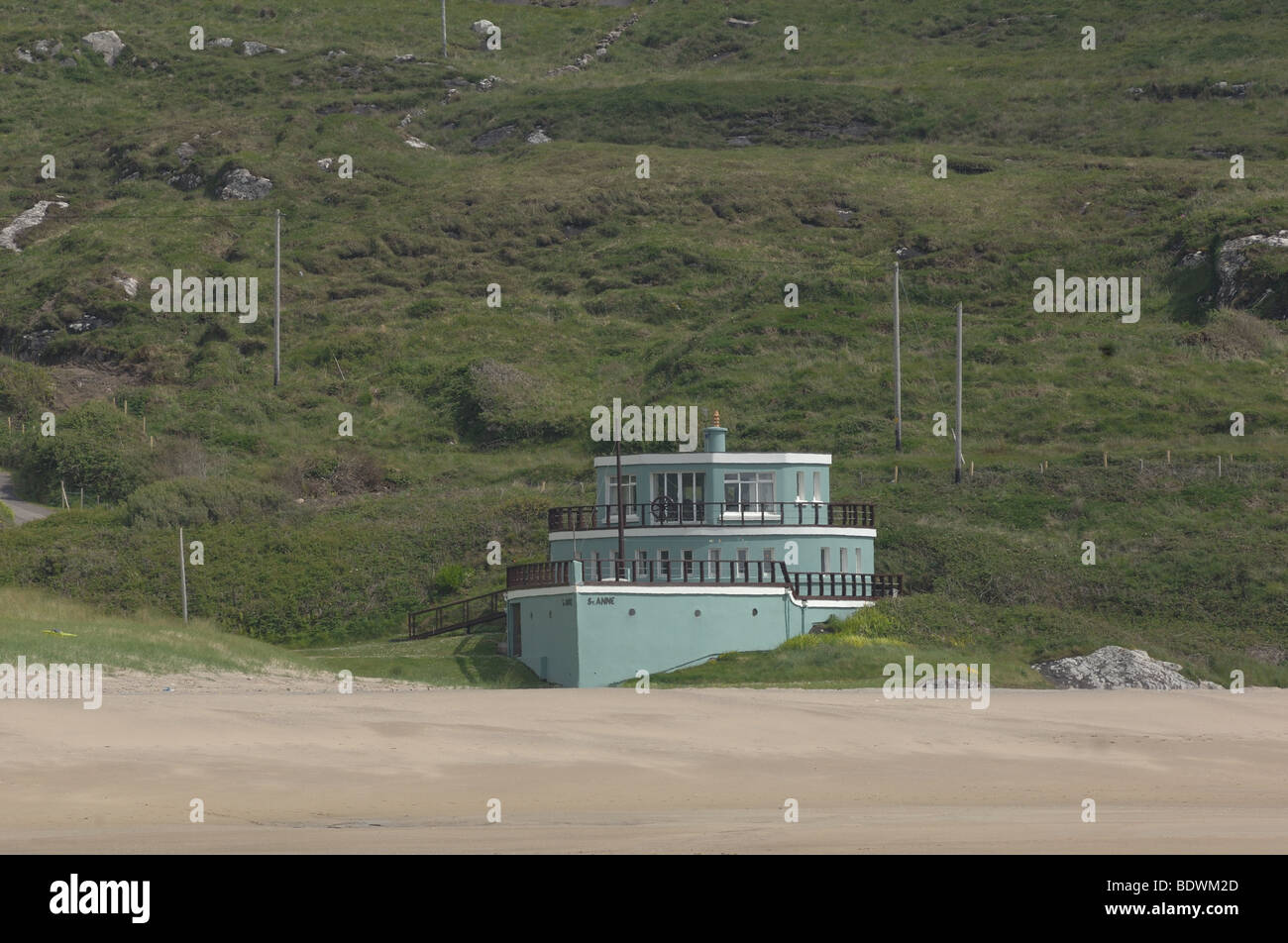 Casa a forma di barca immagini e fotografie stock ad alta risoluzione ...