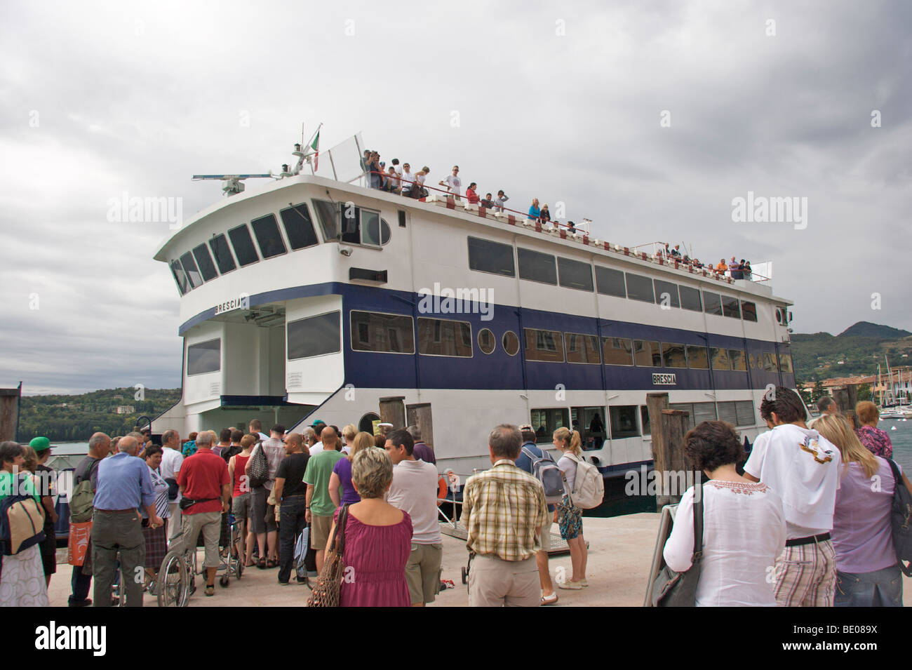 Traghetti lago di garda immagini e fotografie stock ad alta risoluzione ...