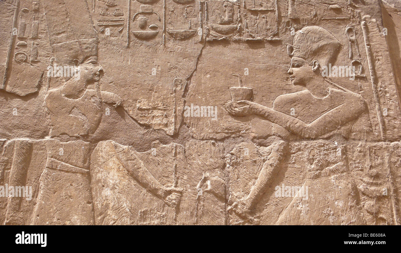 Muro disegni immagini e fotografie stock ad alta risoluzione - Alamy