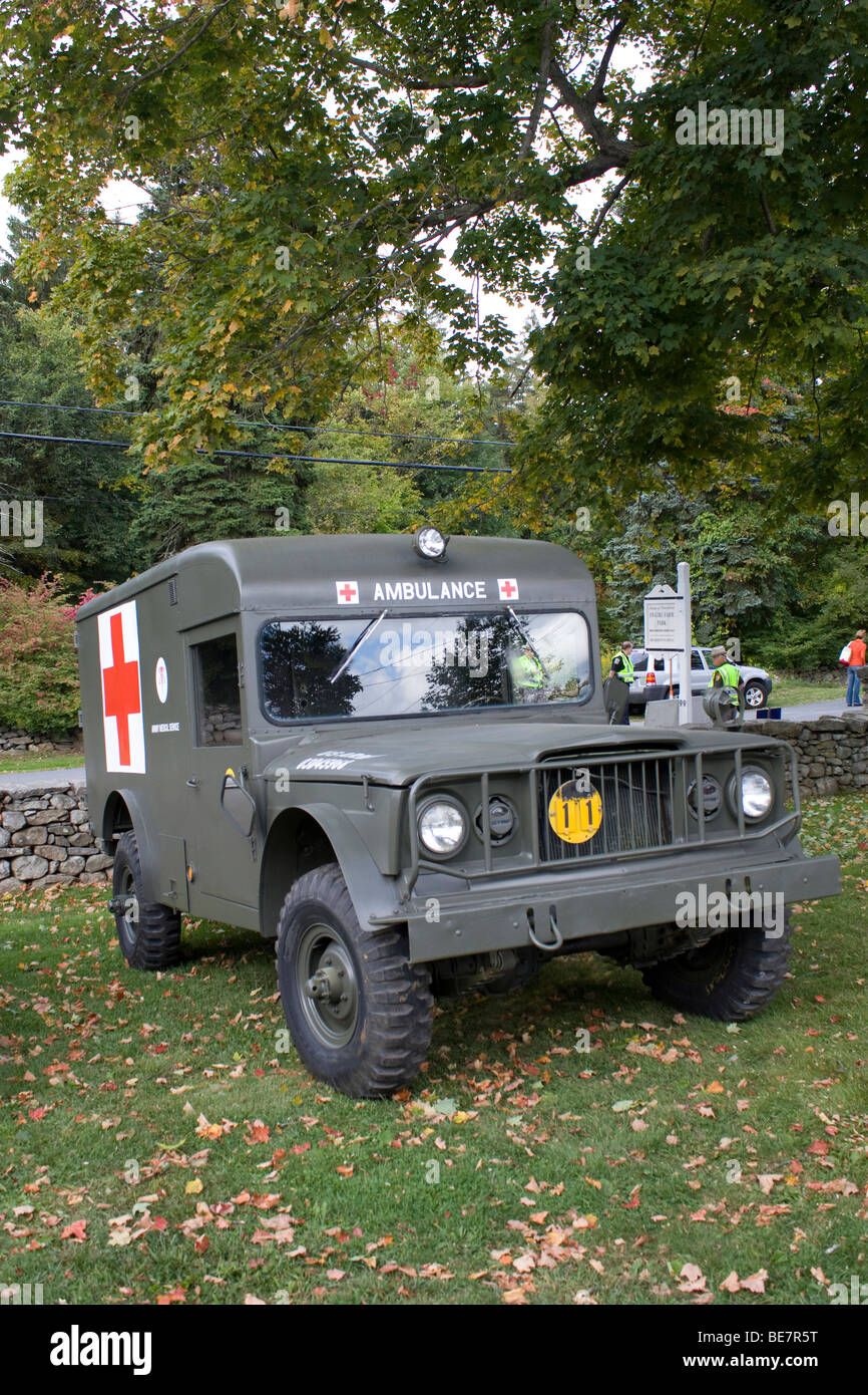 Army ambulance immagini e fotografie stock ad alta risoluzione - Alamy