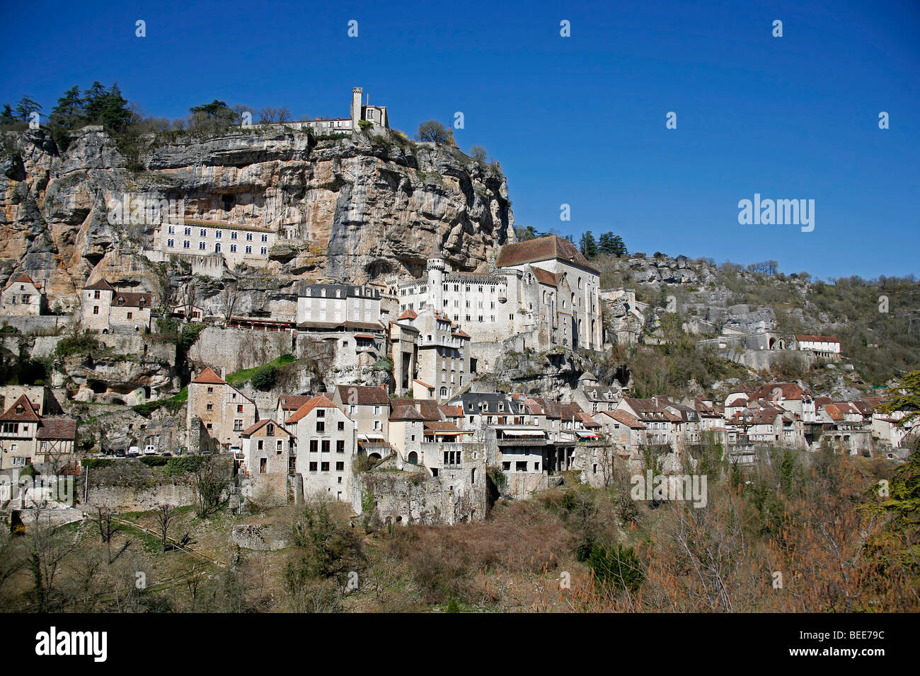 Villaggio arroccato immagini e fotografie stock ad alta risoluzione - Alamy