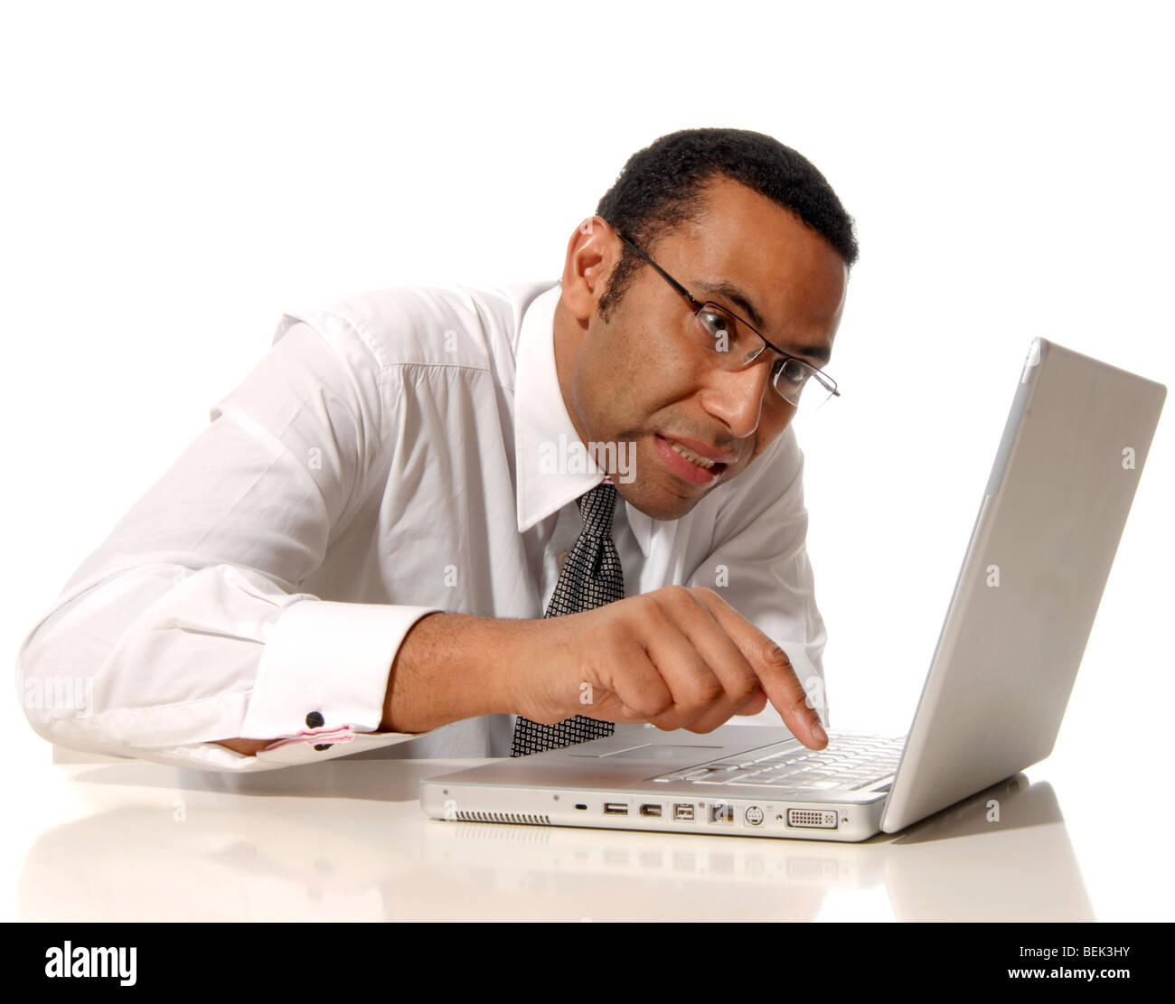 Dito sul pulsante immagini e fotografie stock ad alta risoluzione - Alamy