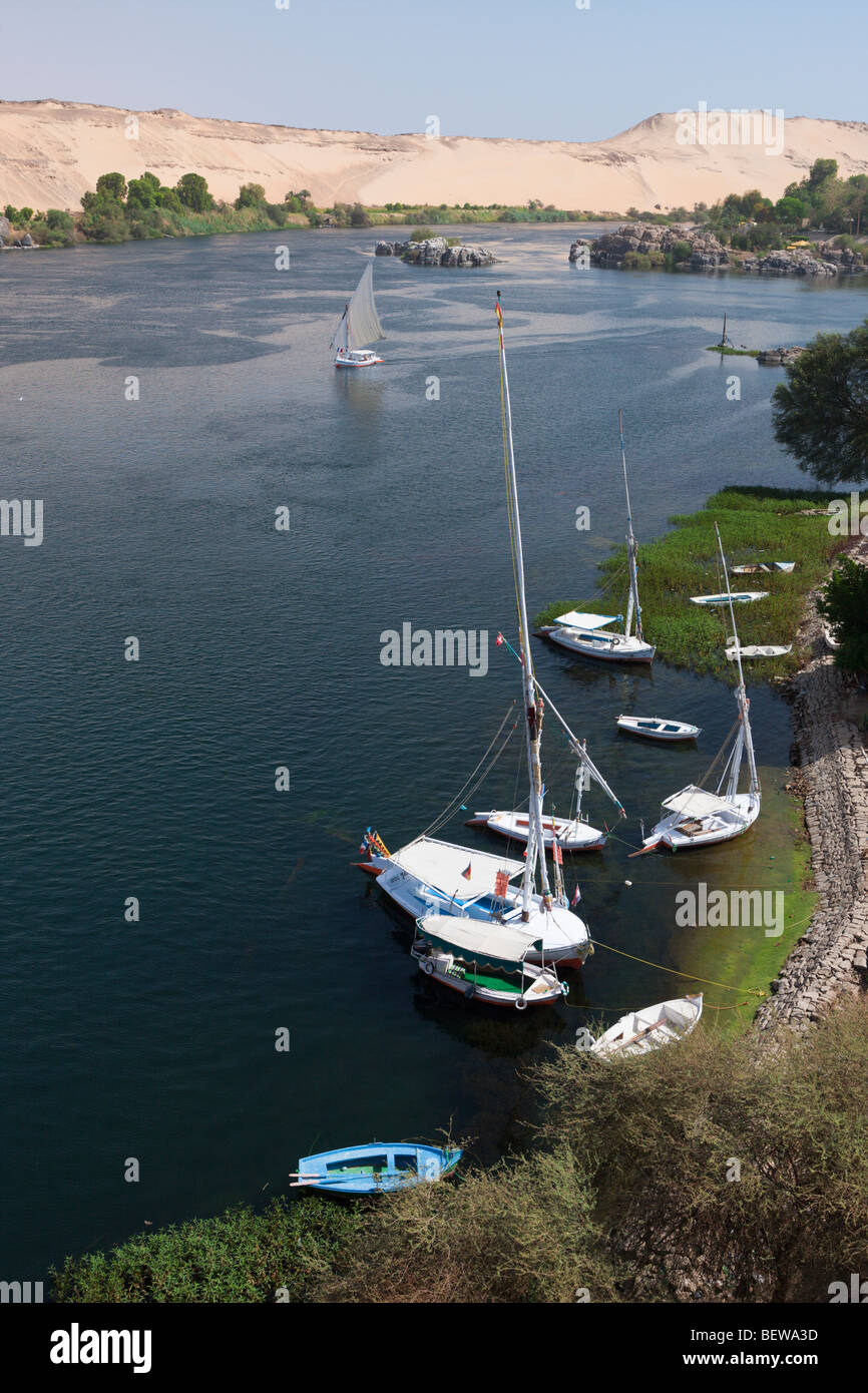 Antico viaggio in barca a vela feluca immagini e fotografie stock ad ...