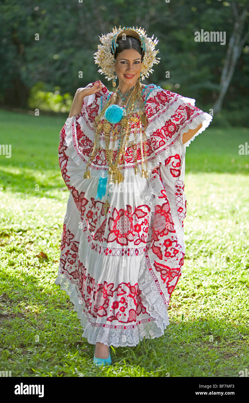 La Pollera, Panama tipico abito. Pollera, traje tipico de Panama Foto ...