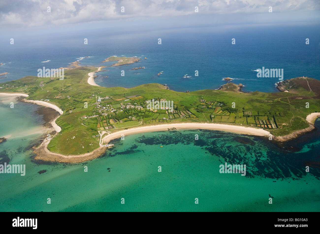 Ripresa aerea di san Martins, isole Scilly, Cornwall, Regno Unito ...