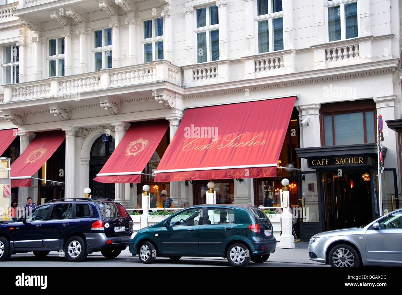 Vienna cafe sacher immagini e fotografie stock ad alta risoluzione - Alamy