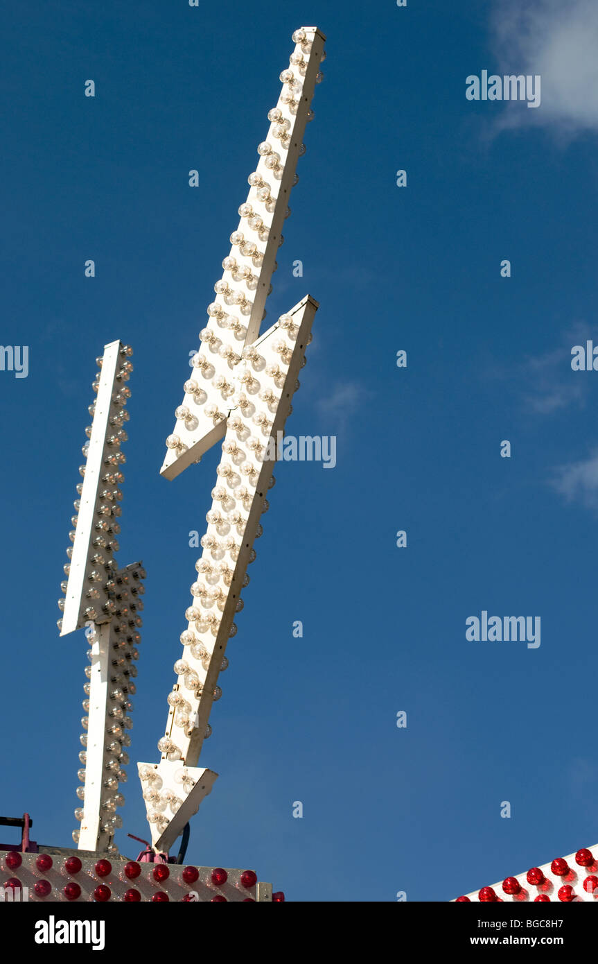 Fulmine stilizzato immagini e fotografie stock ad alta risoluzione - Alamy
