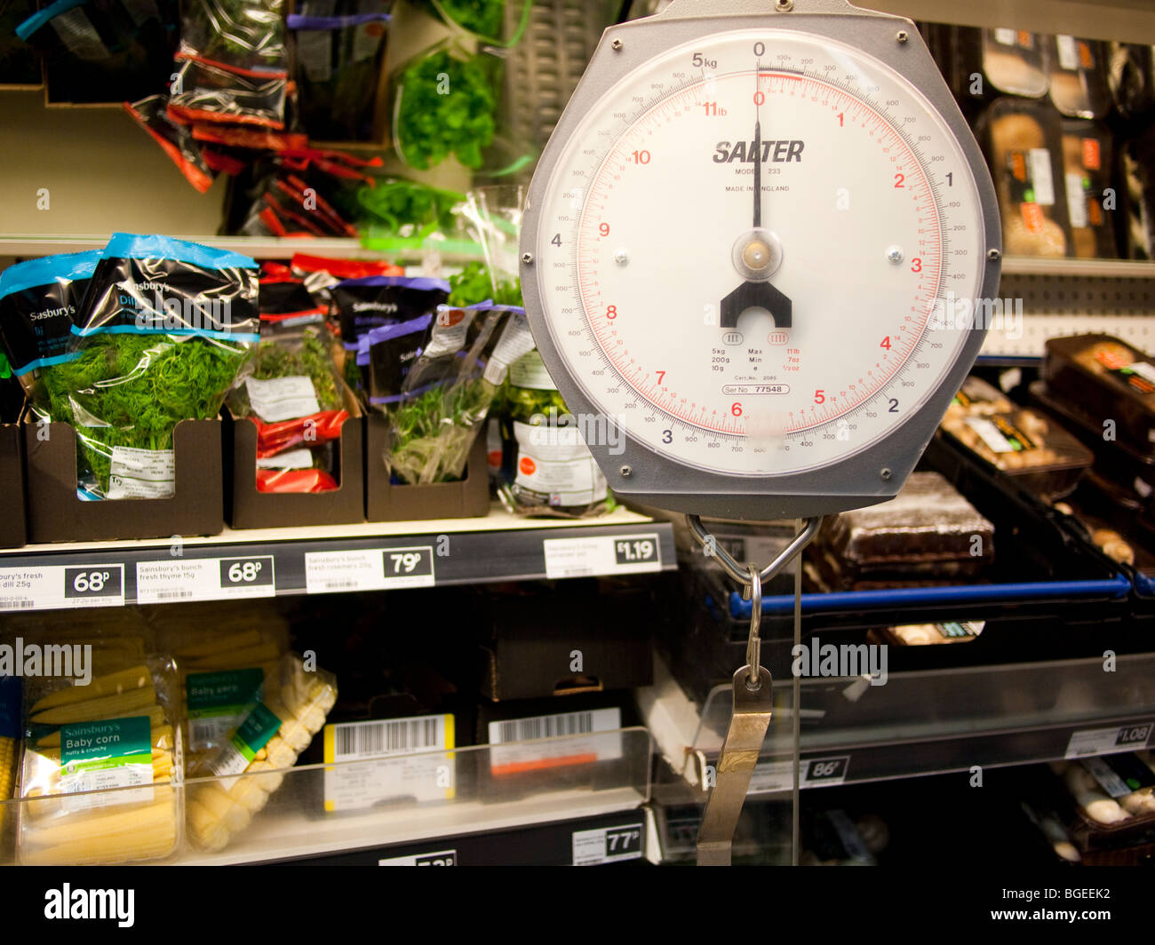 Bilance di pesatura immagini e fotografie stock ad alta risoluzione - Alamy