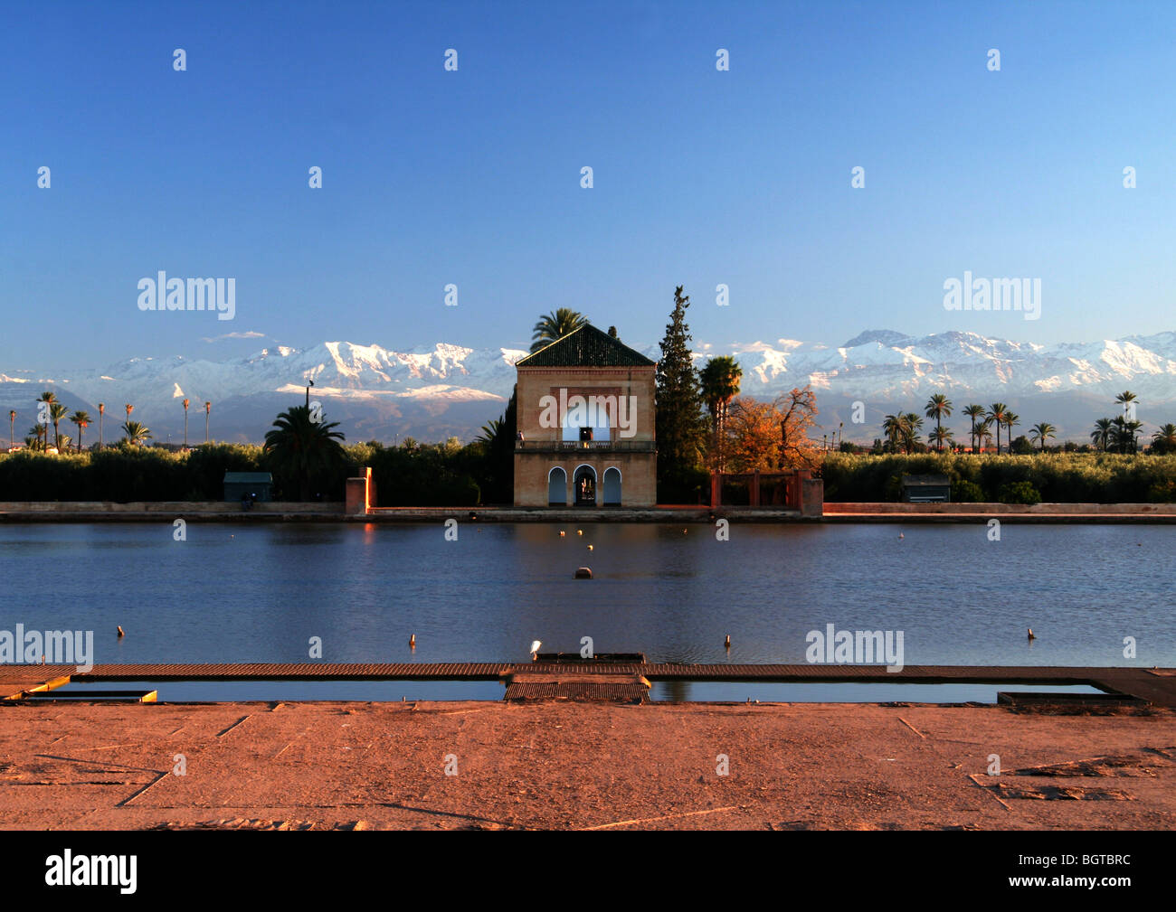 Padiglione dei giardini menara immagini e fotografie stock ad alta ...