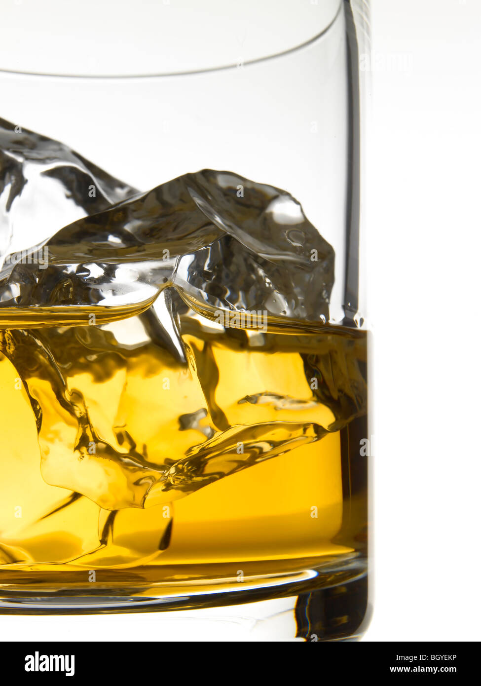 Chiara bevanda spiritosa immagini e fotografie stock ad alta ...