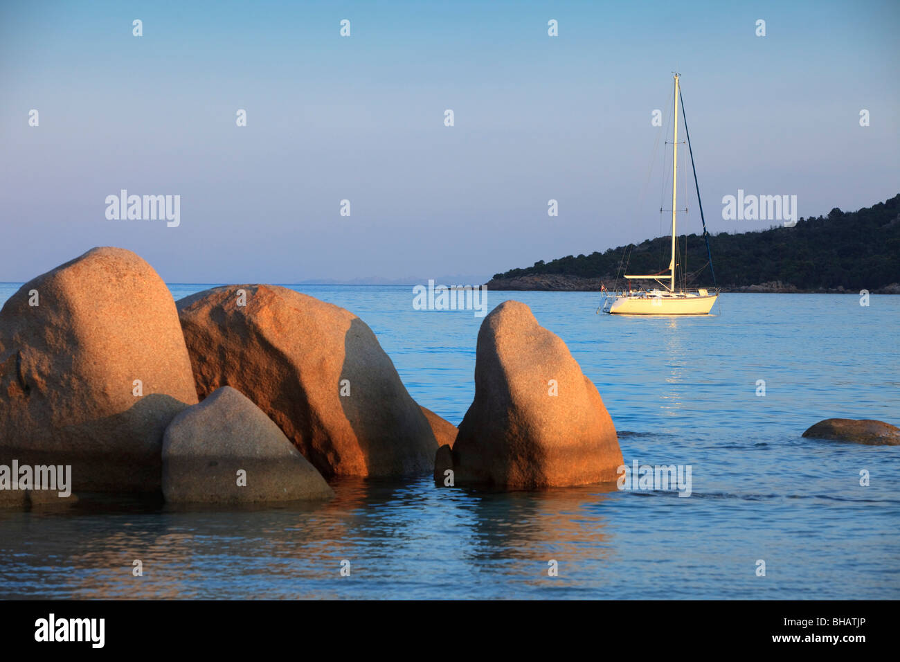Santa giulia immagini e fotografie stock ad alta risoluzione - Alamy