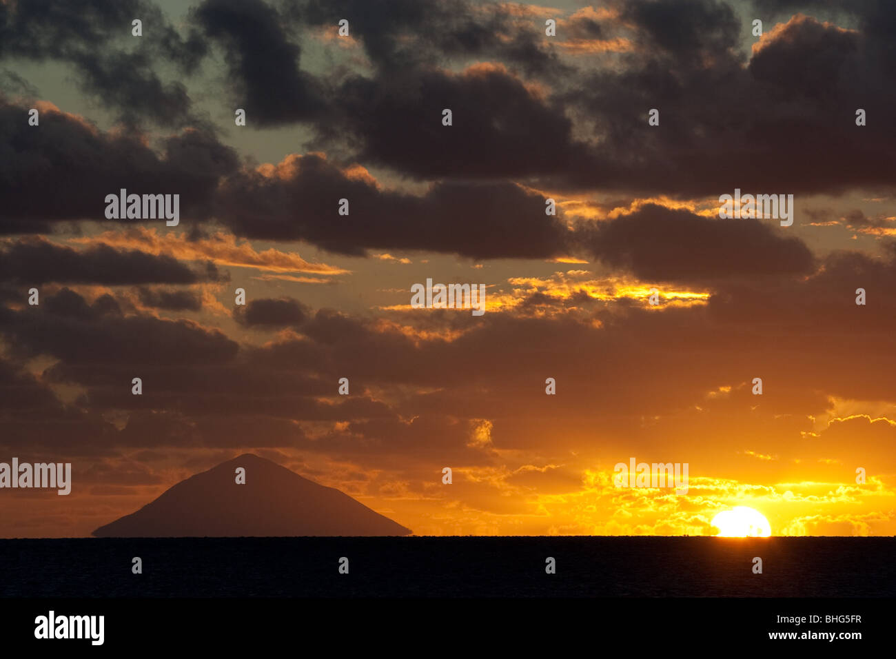 Vulcano tonga immagini e fotografie stock ad alta risoluzione - Alamy