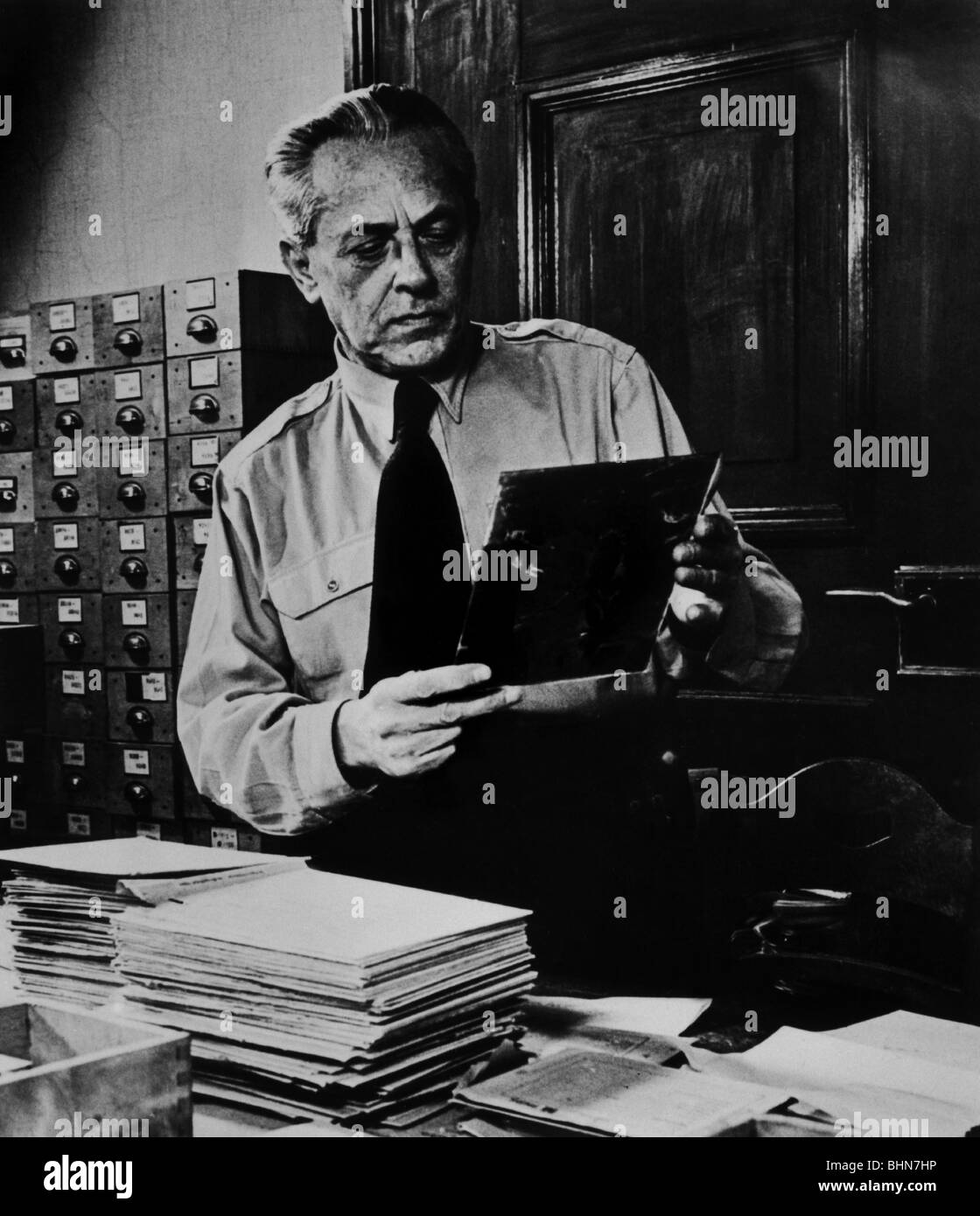 With The Photographer Heinrich Hoffmann Immagini & With The ...