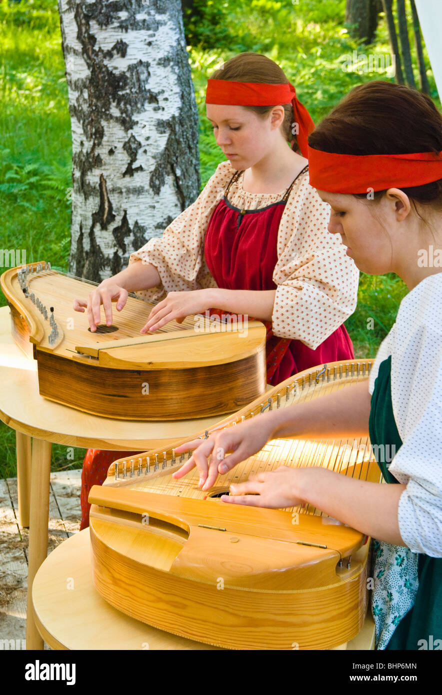 Folclore finlandese immagini e fotografie stock ad alta risoluzione - Alamy