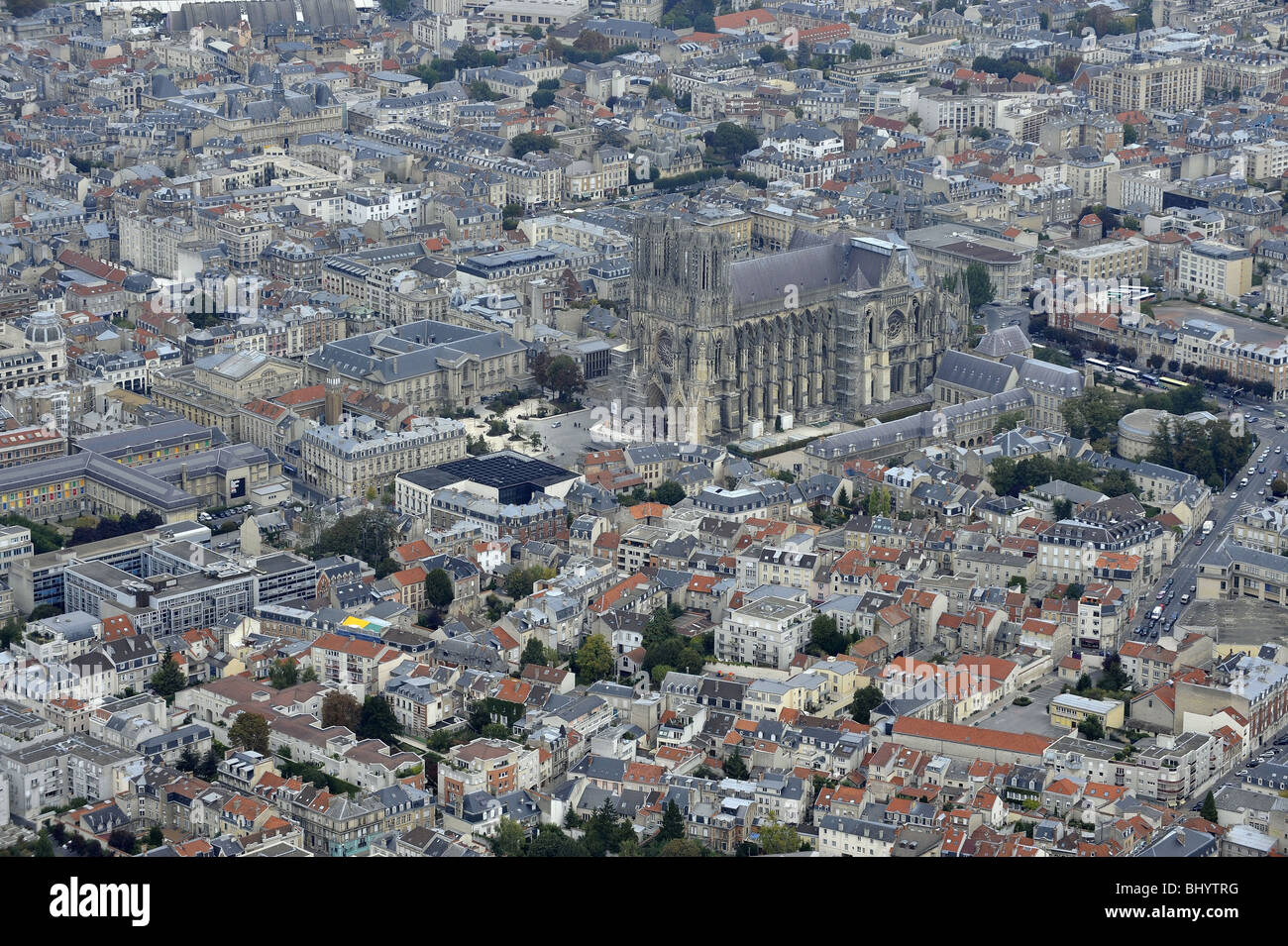 Reims cathedral aerial view immagini e fotografie stock ad alta ...