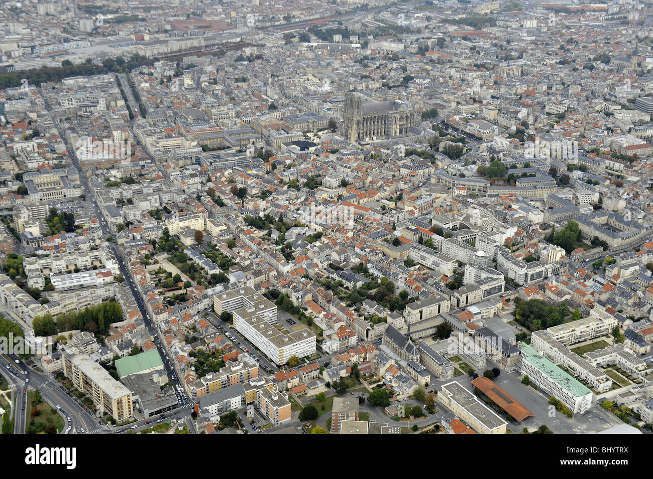 Reims cathedral aerial view immagini e fotografie stock ad alta ...