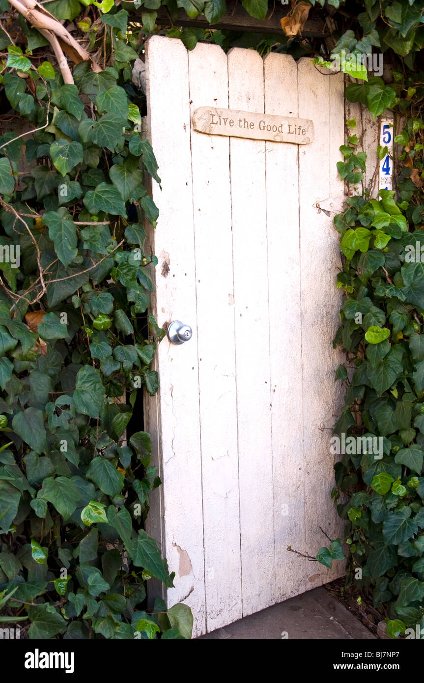Porta segreta immagini e fotografie stock ad alta risoluzione - Alamy