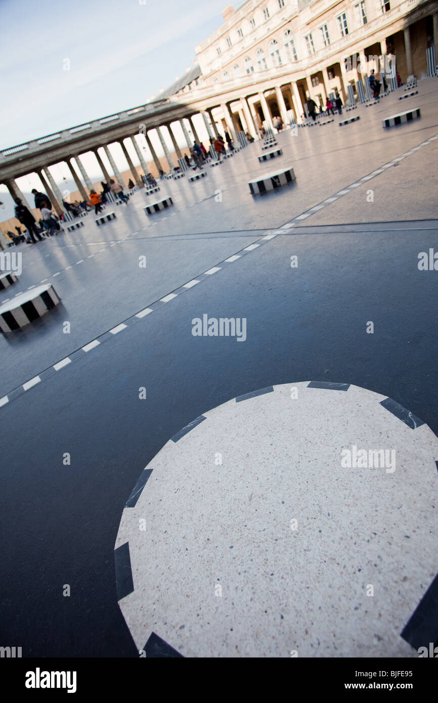 Colonne di daniel buren immagini e fotografie stock ad alta risoluzione ...