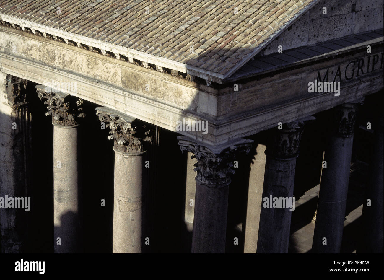 Colonne di ordine pantheon roma immagini e fotografie stock ad alta ...