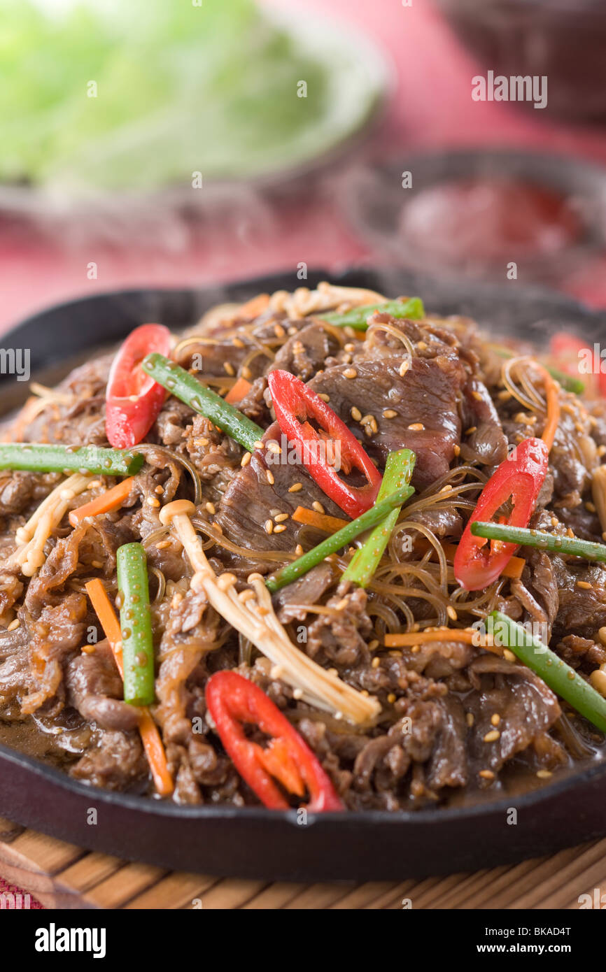 Bulgogi cibo coreano immagini e fotografie stock ad alta risoluzione ...