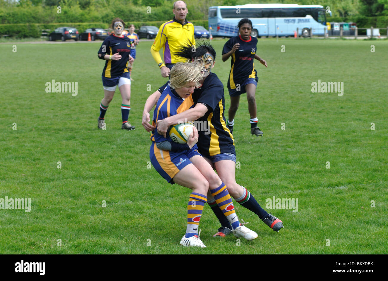 Sport rugby union tackling immagini e fotografie stock ad alta ...