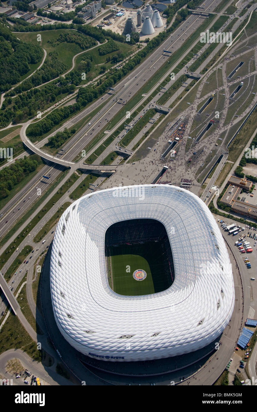 L'arena degli allianz immagini e fotografie stock ad alta risoluzione ...