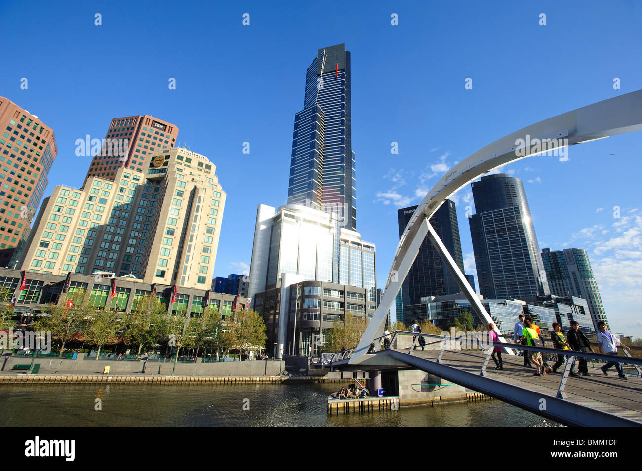 Passerella di yarra immagini e fotografie stock ad alta risoluzione - Alamy