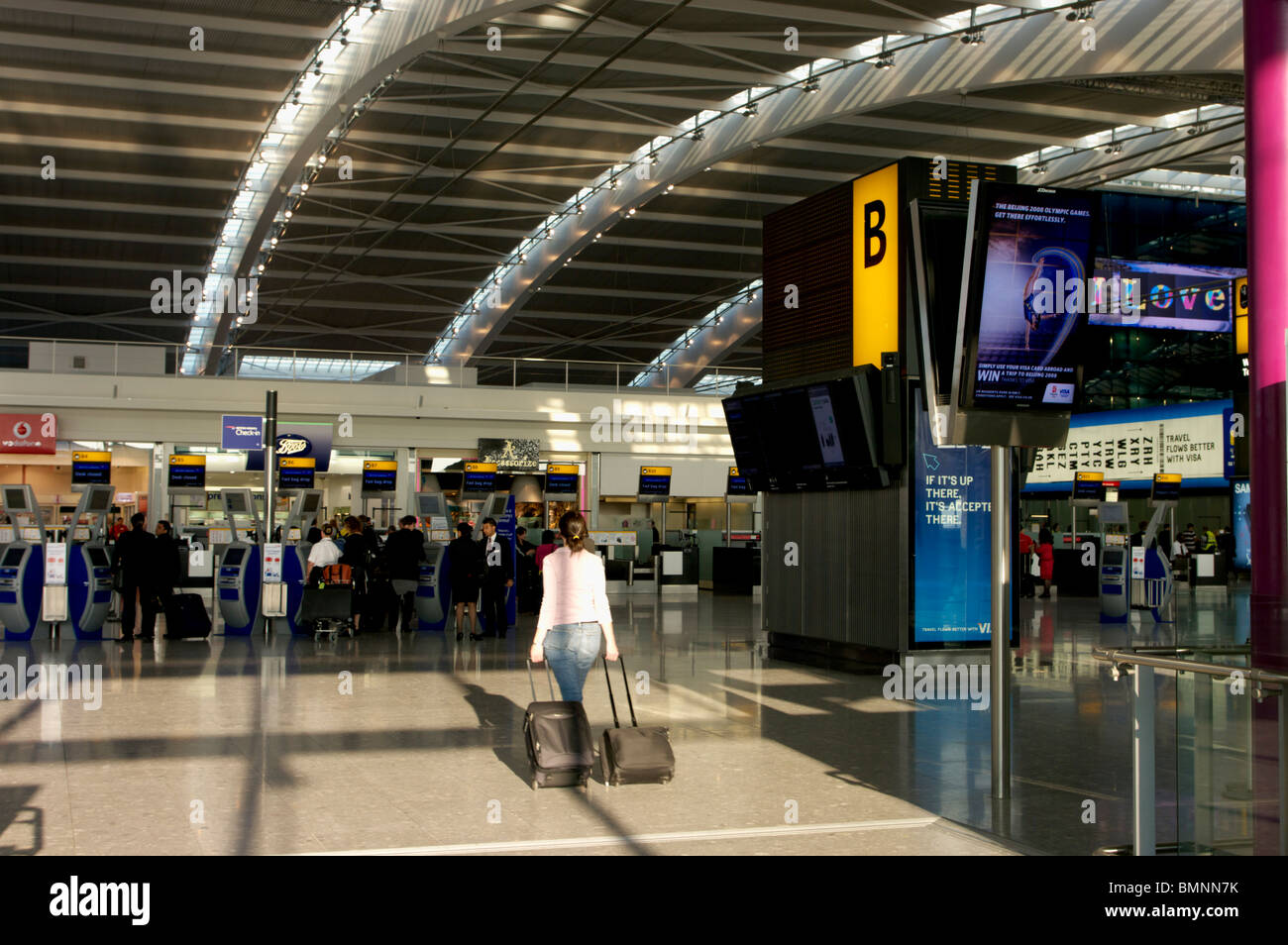Terminal 5 degli aeroporti di heathrow immagini e fotografie stock ad ...