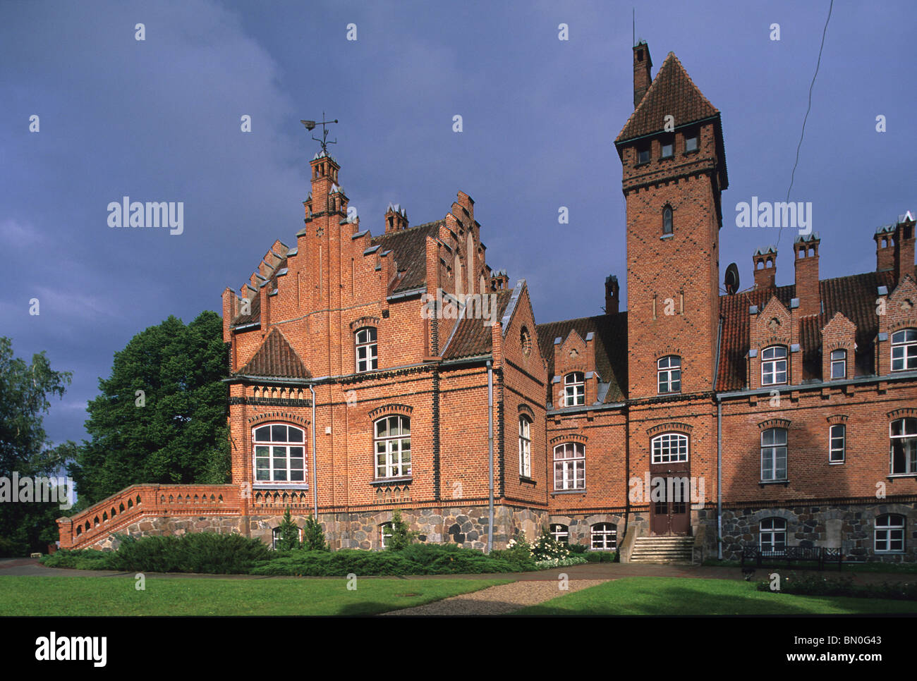 Tukuma jaunmoku pils castle immagini e fotografie stock ad alta ...