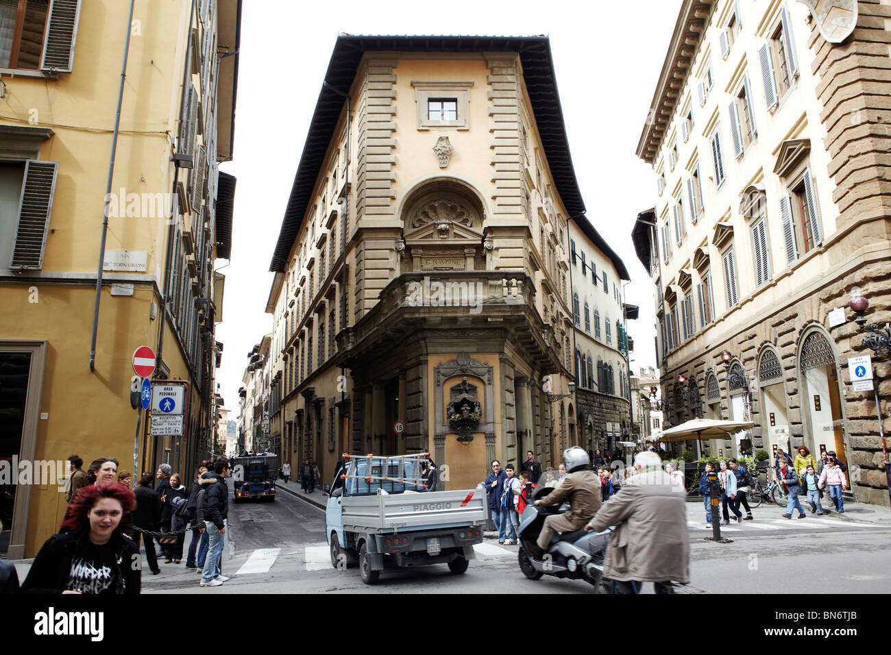 Viale di firenze immagini e fotografie stock ad alta risoluzione - Alamy