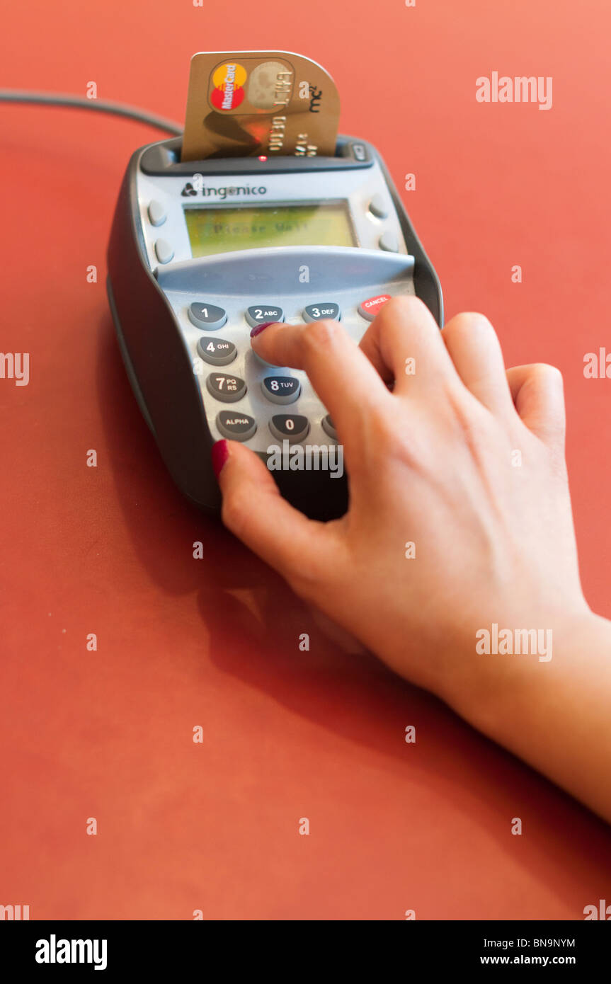 Carta pin immagini e fotografie stock ad alta risoluzione - Alamy