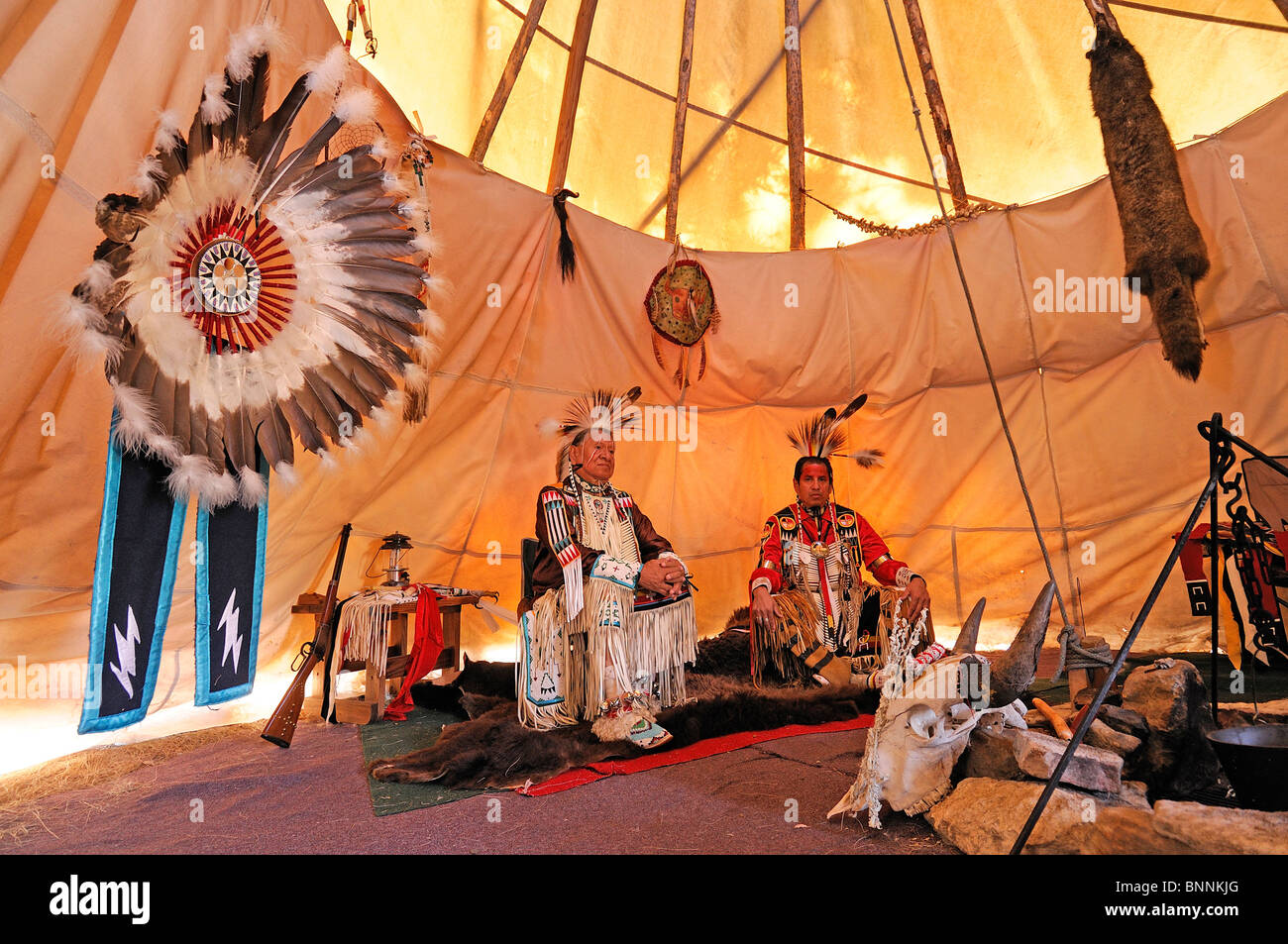 Tipi indiani immagini e fotografie stock ad alta risoluzione - Alamy