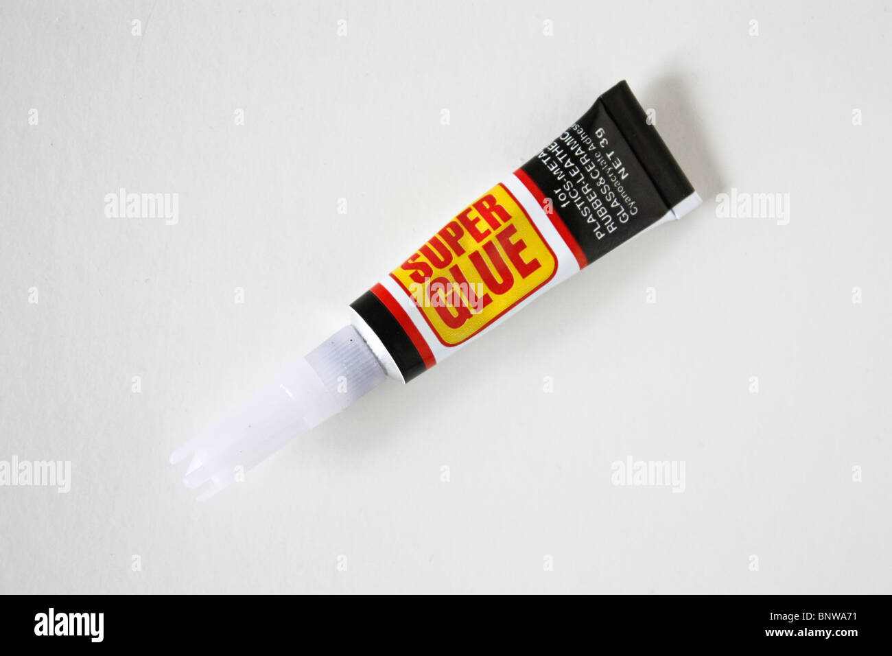 Super glue immagini e fotografie stock ad alta risoluzione - Alamy
